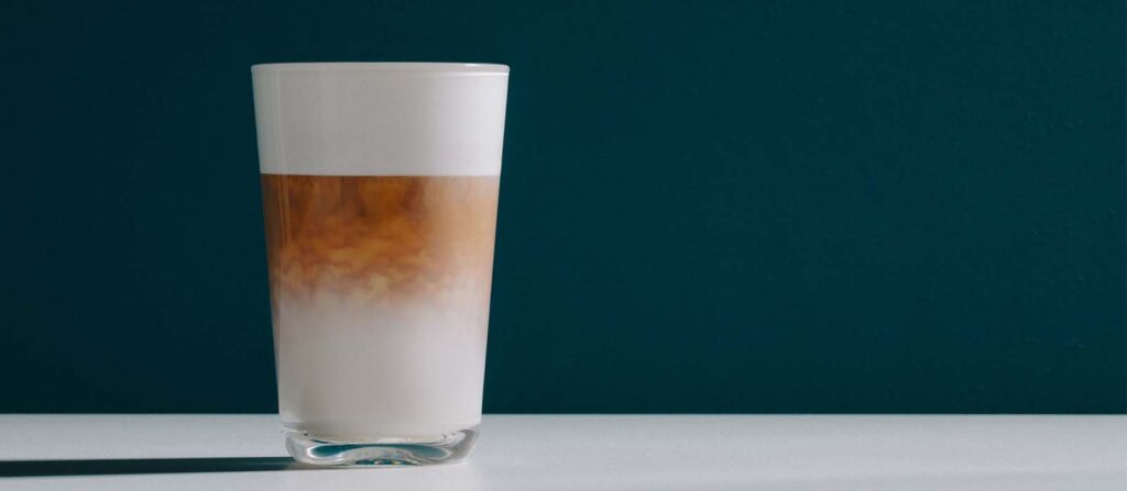 Come preparare il Latte Macchiato? - MaxiCoffee